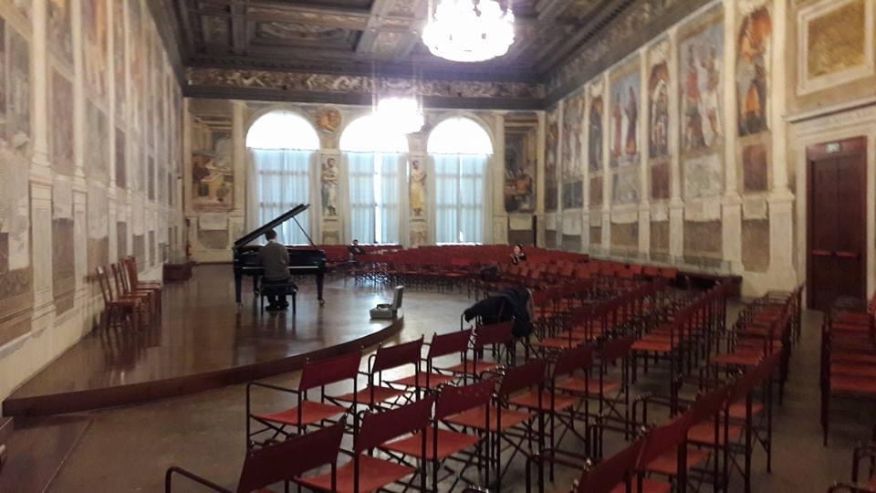 The Magic Carpet of Emanuel Rimoldi – ChristopherAxworthy-MusicCommentary